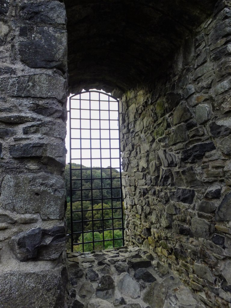 Royal Dundonald Castle – Love Exploring Scotland